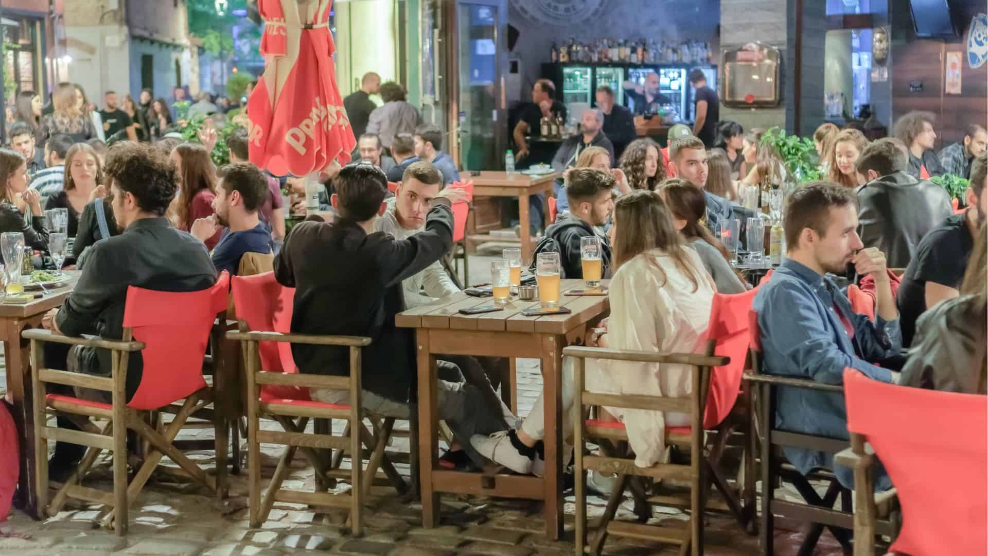 How to Build a Tribe Online And Form a Community of Readers - Author Media